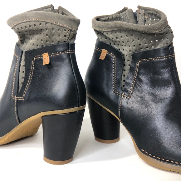 El Naturalista | Shoes | El Naturalista Leather Navy Chunky Heels ...